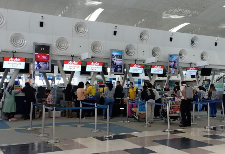 Đừng dại mà nghe theo 'lý thuyết sân bay'