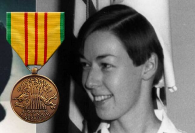 Trung Úy Sharon Lane: Thiên thần mặc quân phục